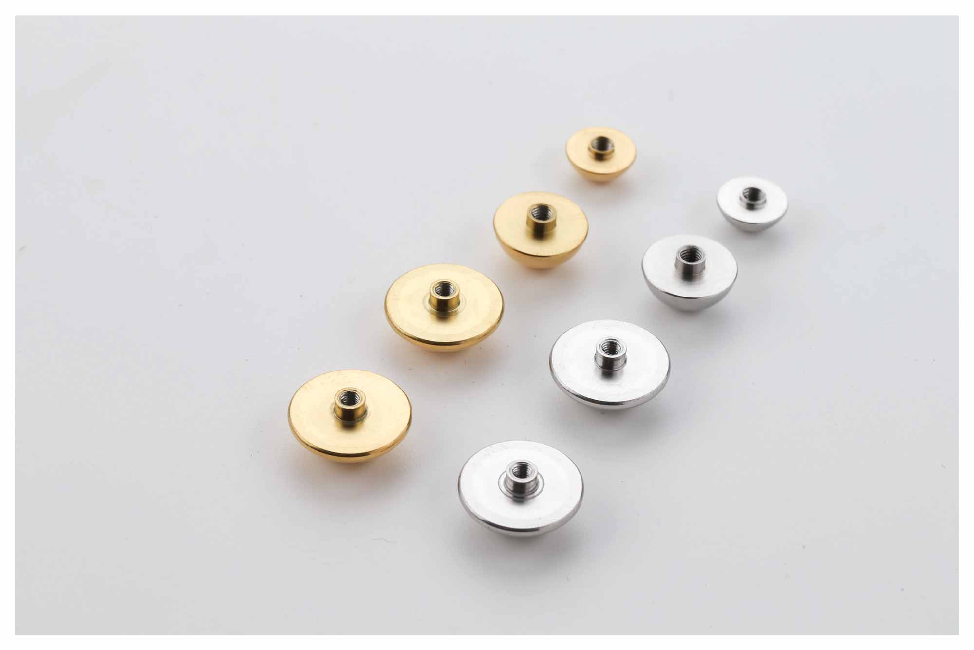 Round Foot – Made on Jupiter