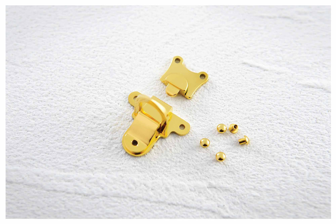 Clipper Closure for Suitcase – Made on Jupiter